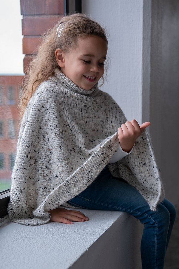 105-13 Cosette poncho - Garnius - Garnius.dk