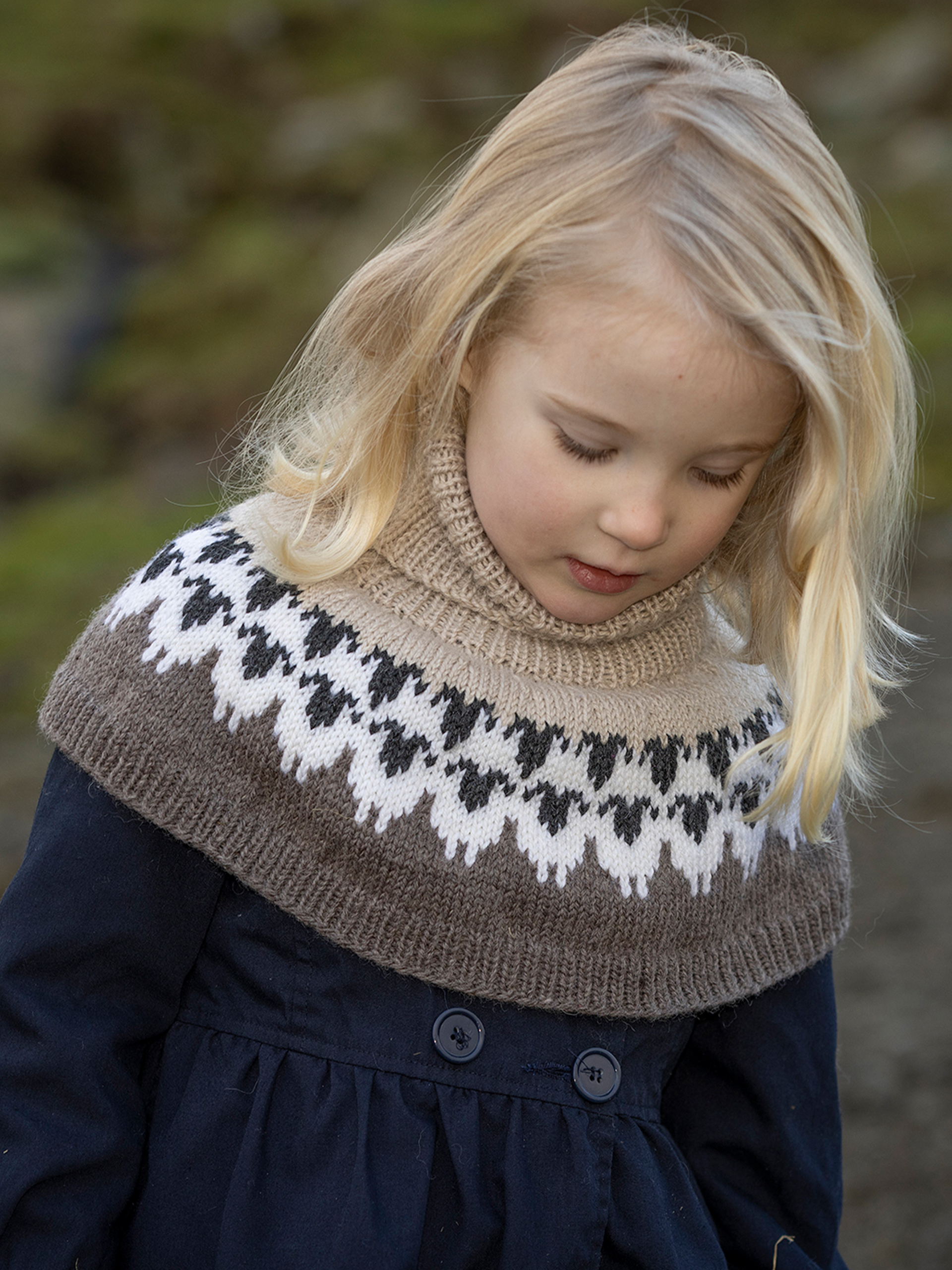 2309-06b Flokken hals barn - Garnius