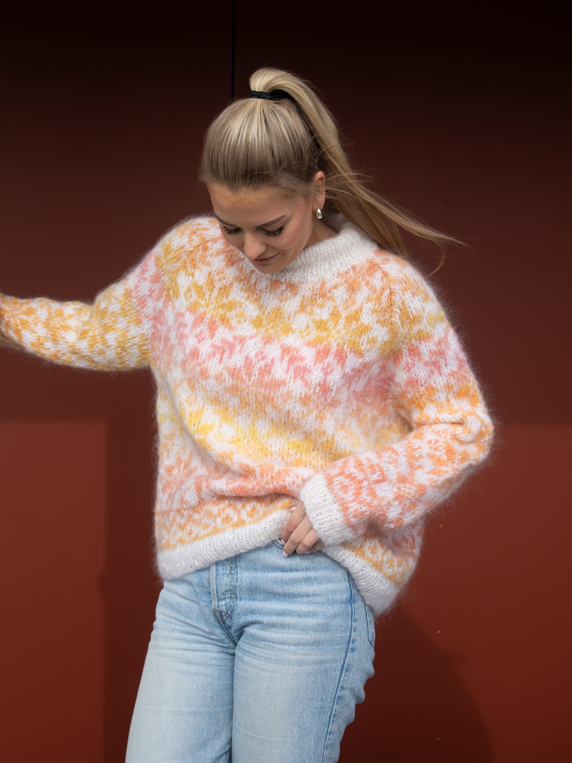 24-29 Carly sweater Sunshine - Garnius