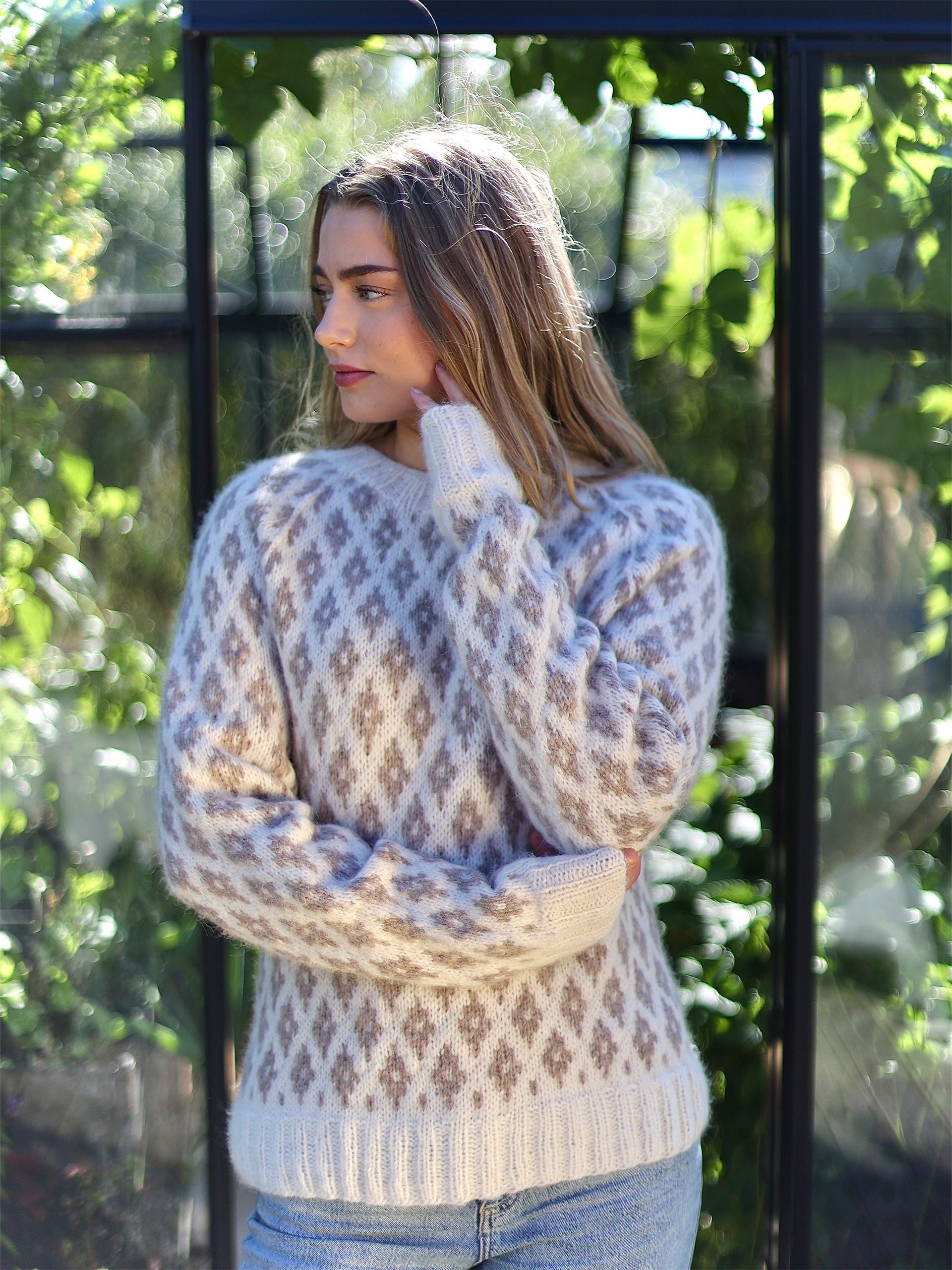 325S-08 EMRE dame - Garnius