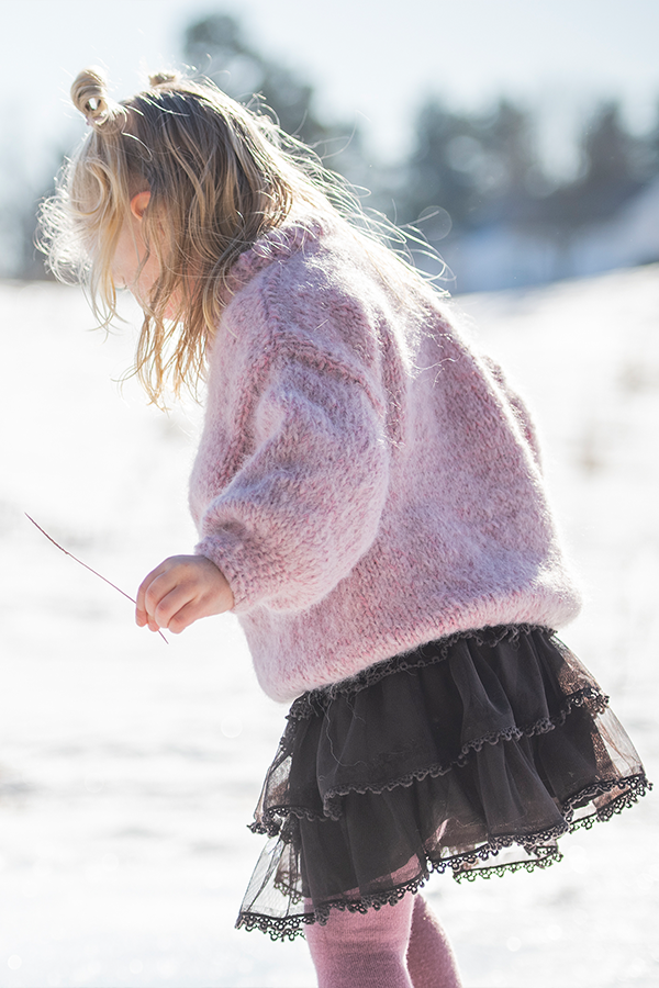 THE BASIC sweater blå - Garnius - Garnius.dk